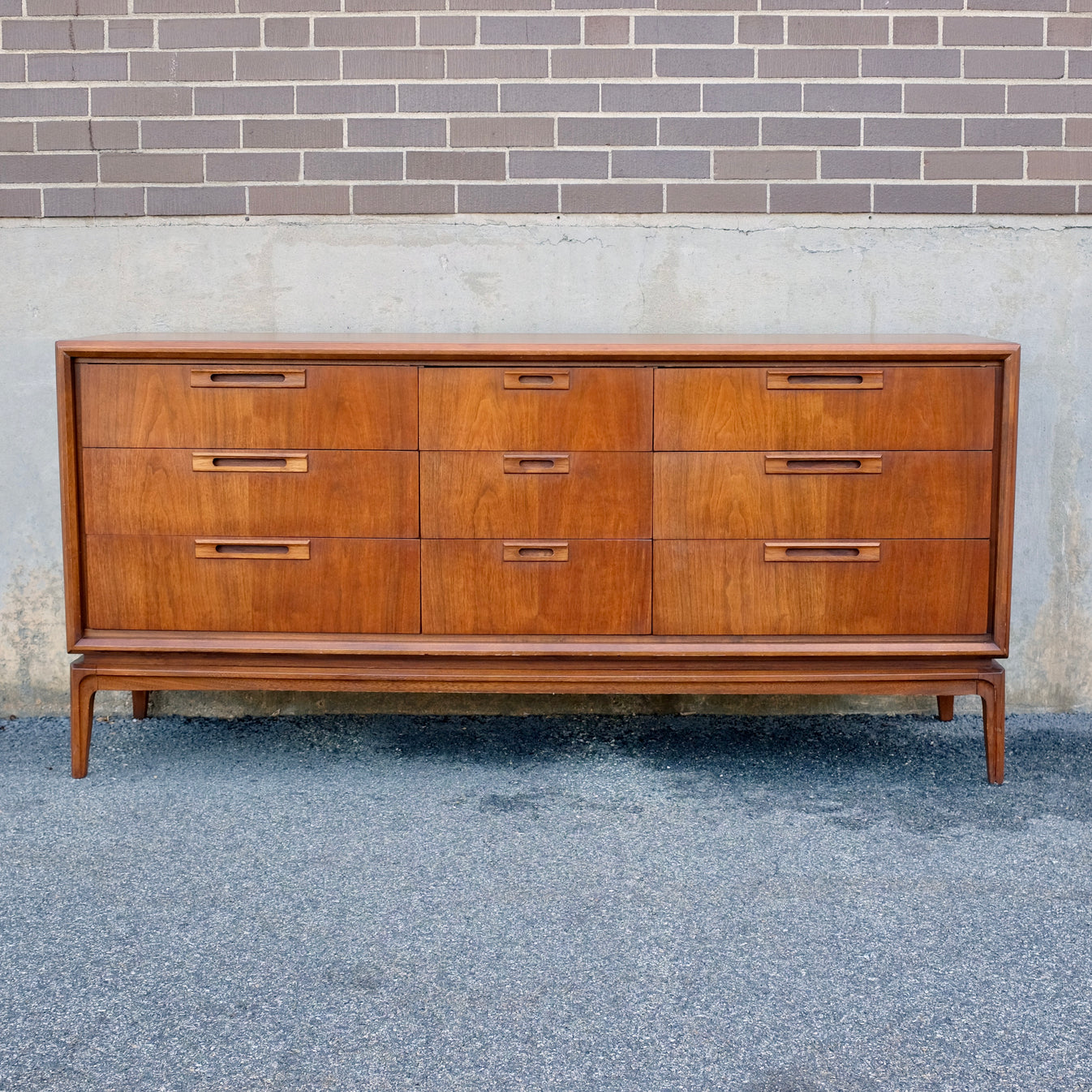Mid Century Modern Vintage United Furniture "Discovery" Walnut Dresser ...
