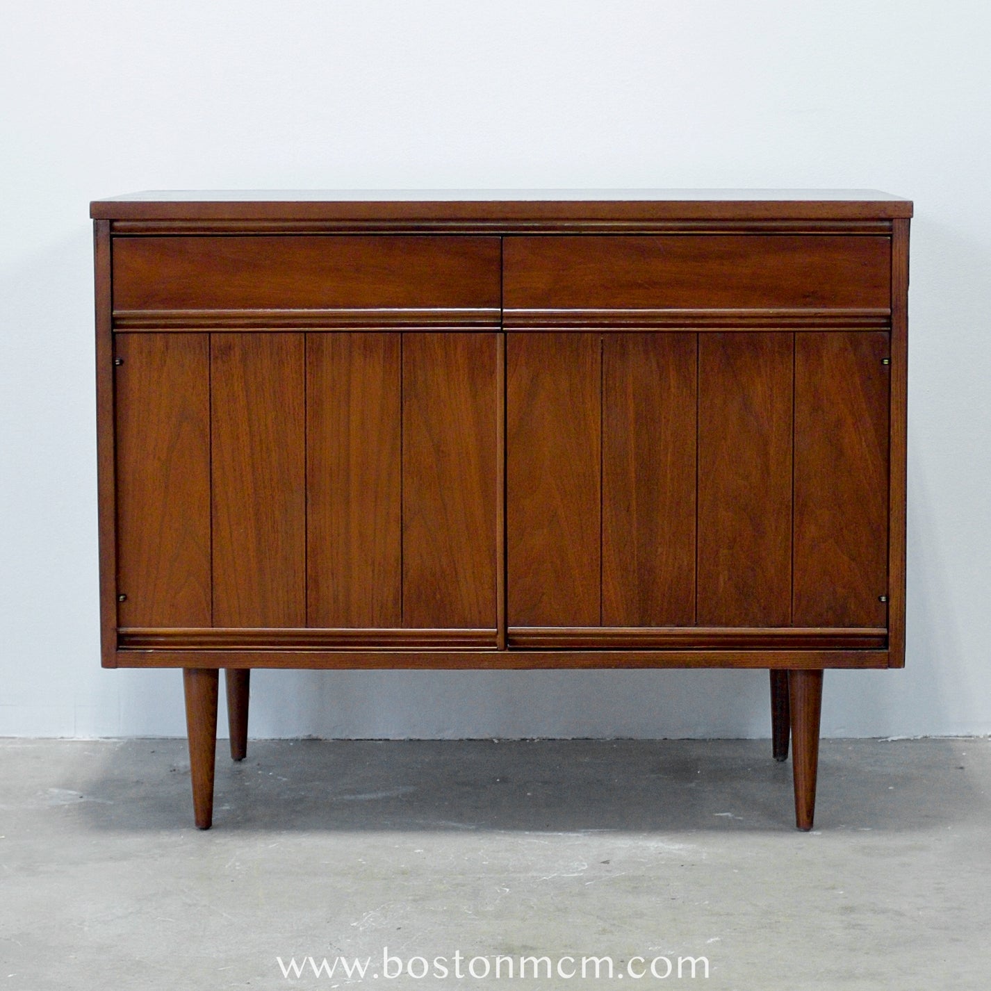 Mid Century Modern Vintage Dixie Furniture Walnut Credenza / Buffet – Boston Mid Century Modern